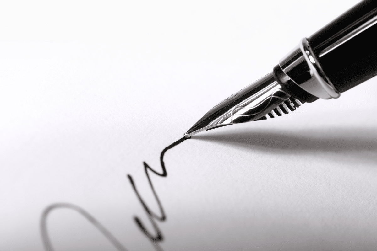 Who Invented Fountain Pen? The Brilliant 1827 Breakthrough