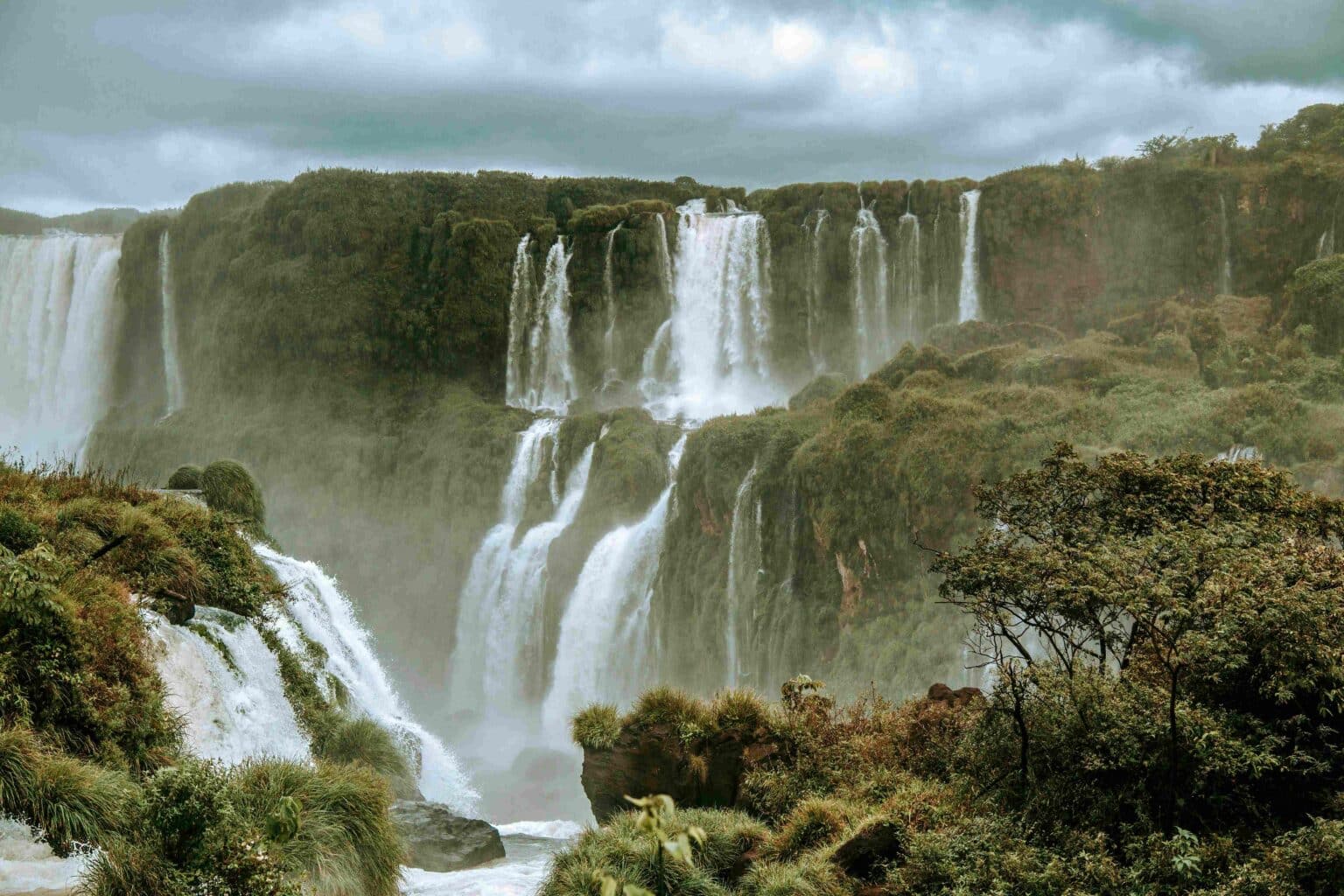 Top 10 Highest Waterfall in the World: Comparison & Facts
