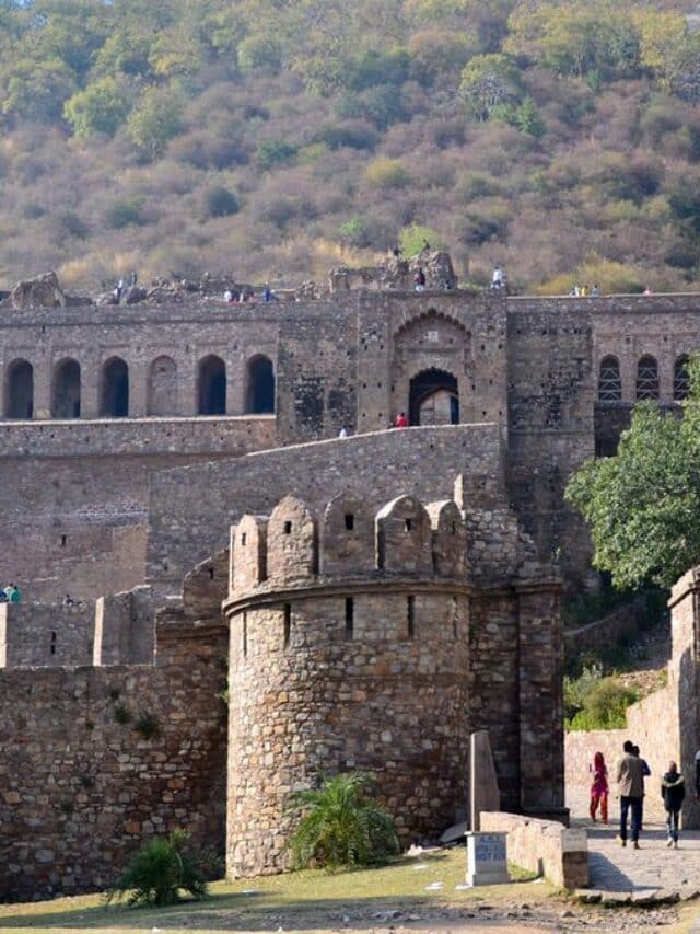 ⁠History of Bhangarh Fort - Chegg India