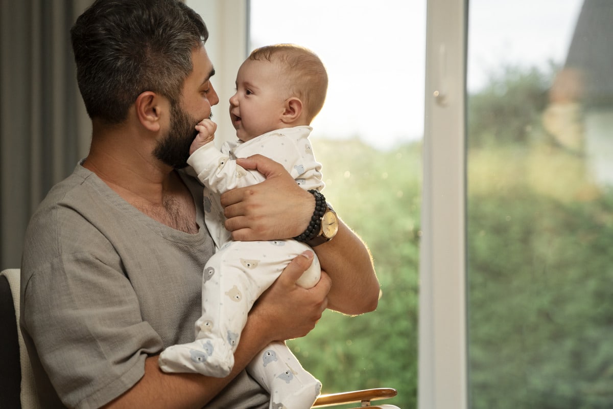 Paternity Leave Application for Dads-to-Be: 7 Essential Tips in the ...