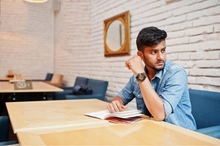 Master Self Introduction in Interviews: Winning Tips in 2025