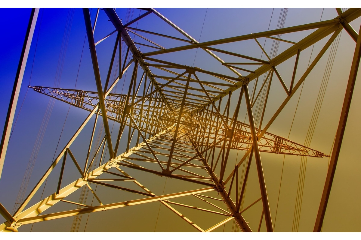 Network Engineer Salary: Trends, Growth & Guide 2025