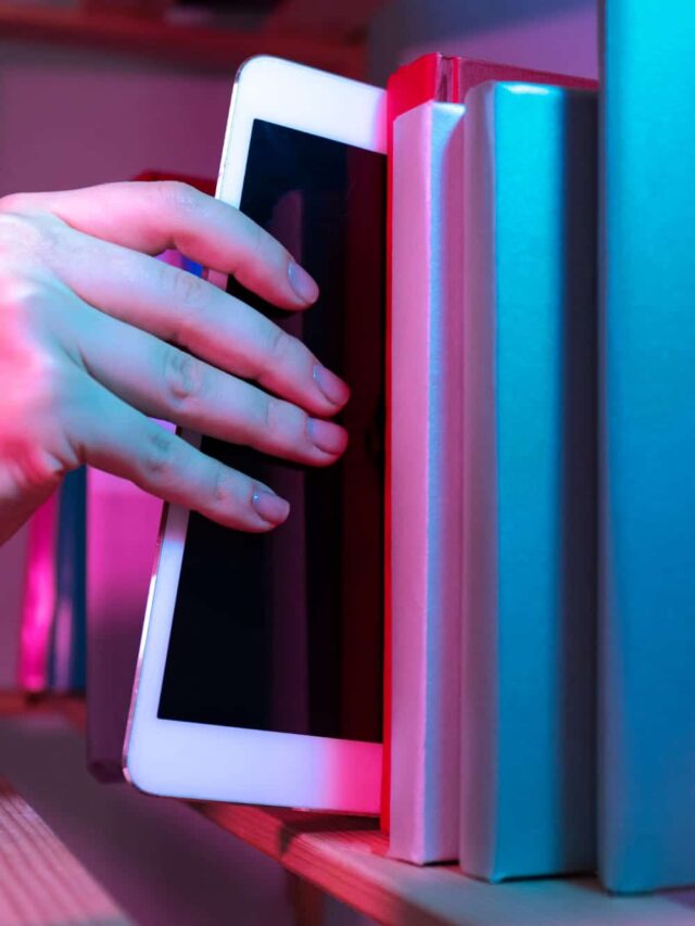 Paperback vs Kindle: What Readers Prefer in 2025 - Chegg India