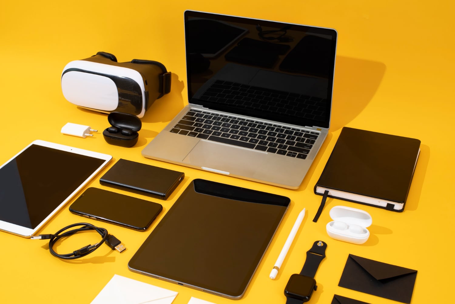 Top Digital Products to Sell in 2025 for Passive Income & High Profit