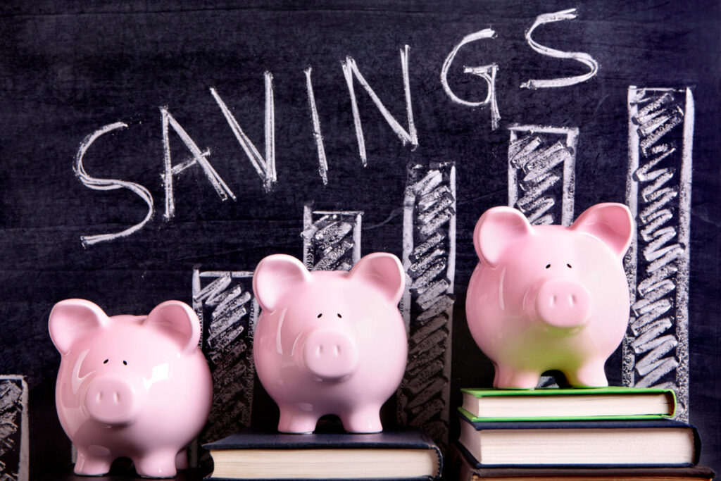 35+ Brilliant Money Saving Tips to Slash Expenses