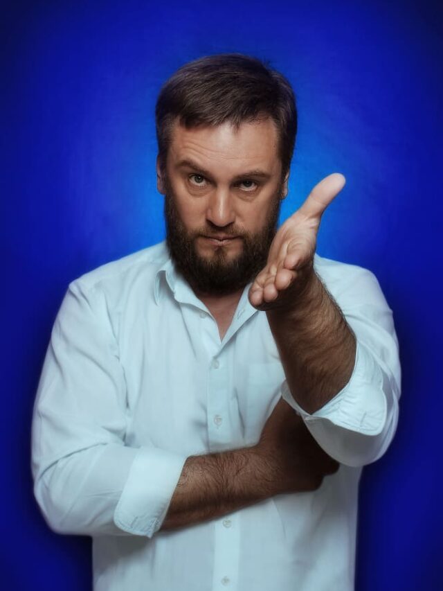 Psychology Explains Body Language Signs of Fake Confidence in Men ...